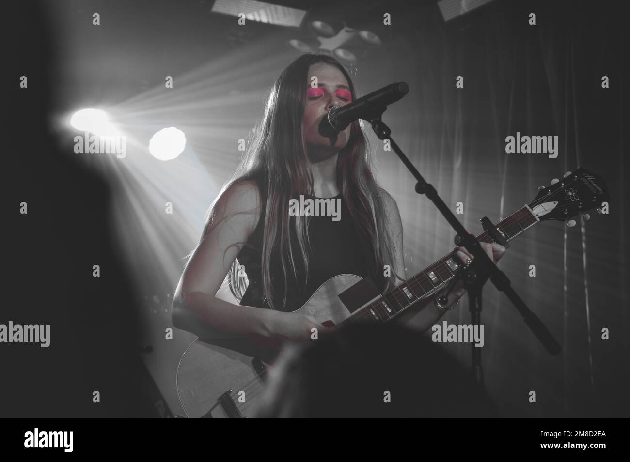 Maggie Rogers in concert at Omeara in London Stock Photo - Alamy