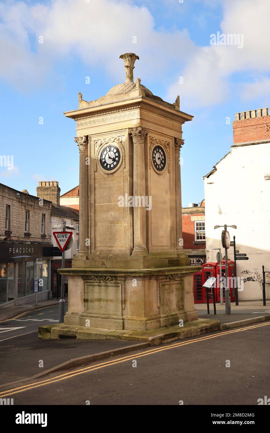 Sim's Clock, George Street, Stroud, Gloucestershire, England. - 13 ...