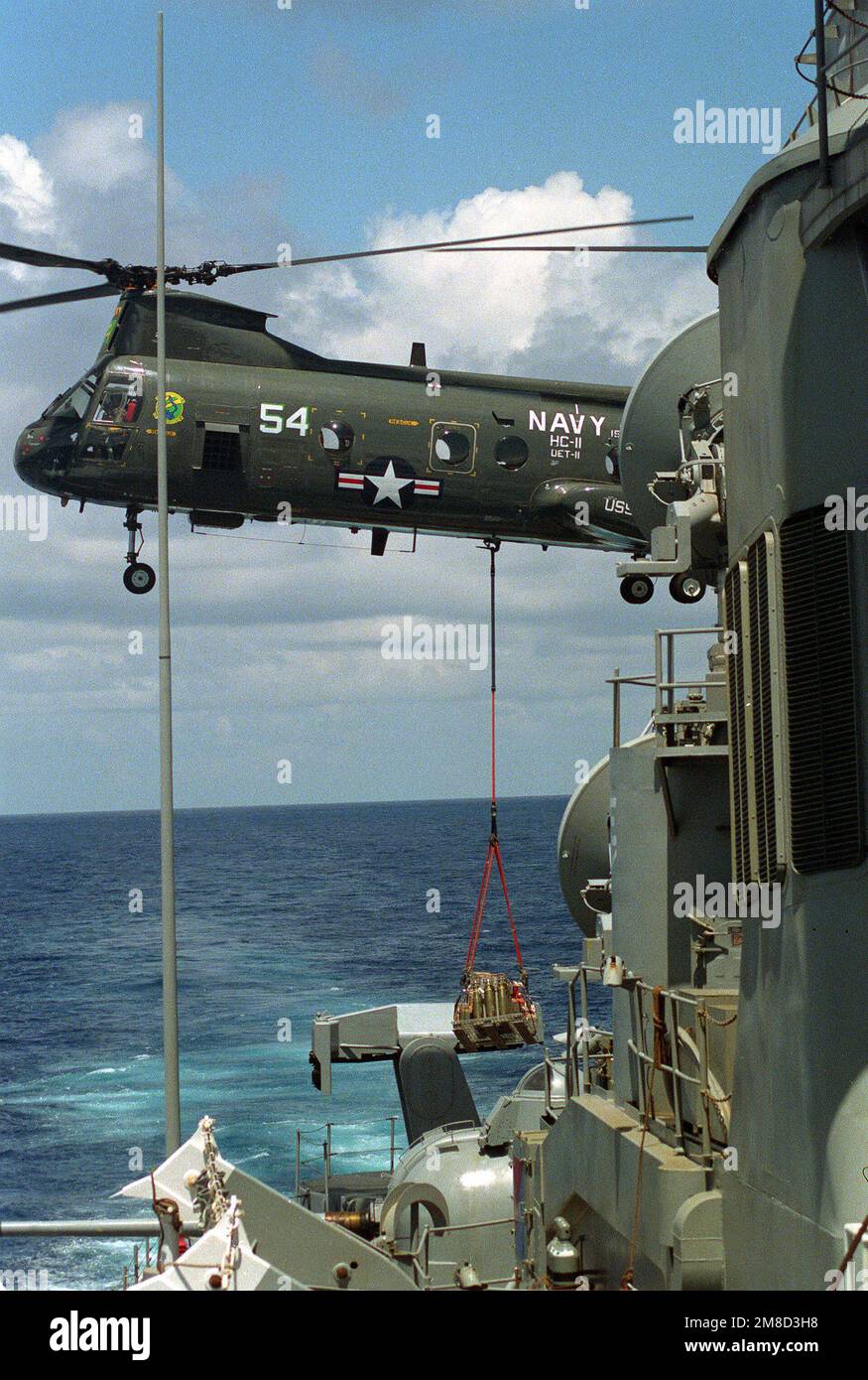 A Helicopter Combat Support Squadron 11 (HC-11) UH-46 Sea Knight ...