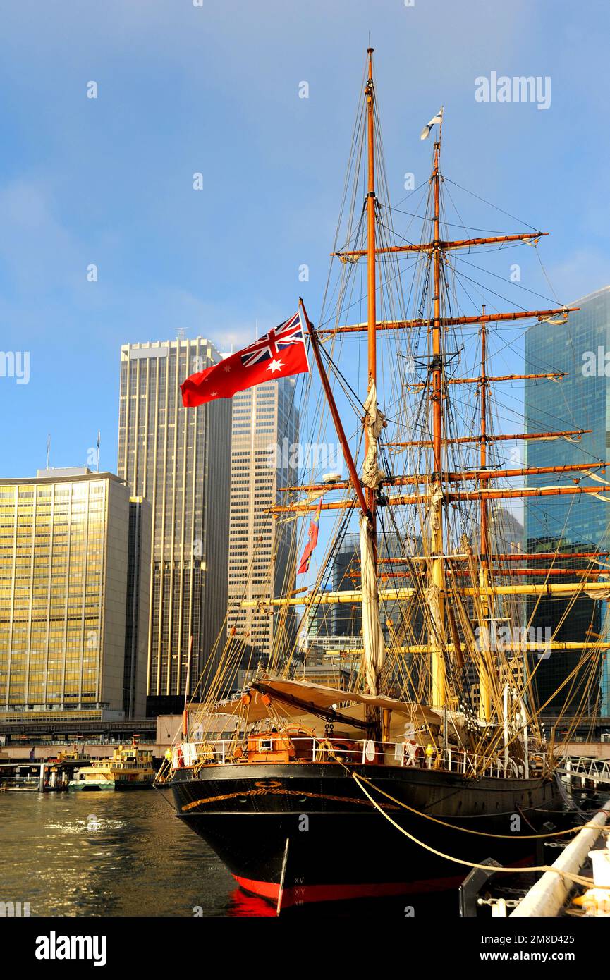 Replica of Captain Cook's sailing ship in Sydney Harbor Stock Photo - Alamy