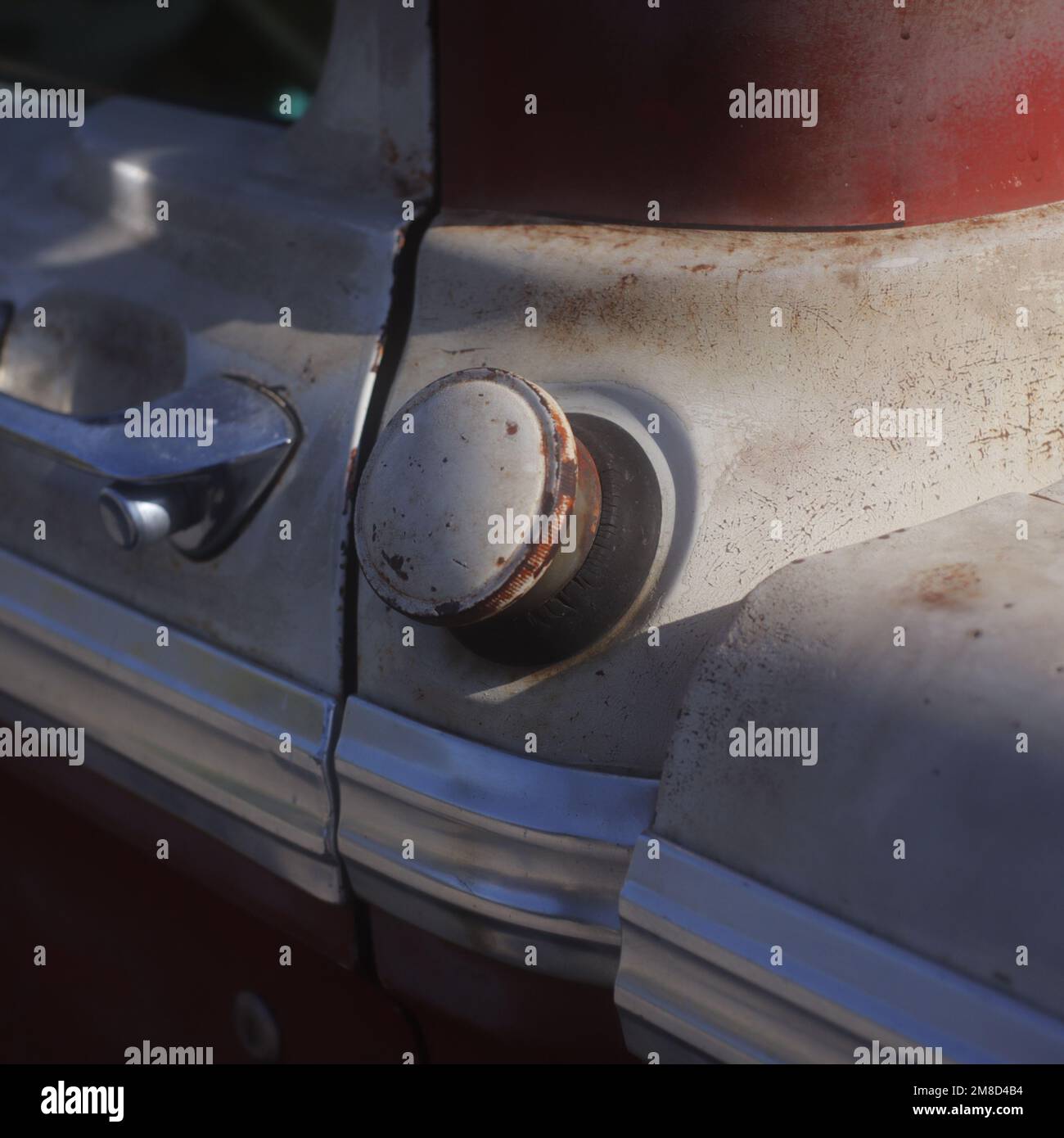 Vintage car fuel tank hi-res stock photography and images - Alamy