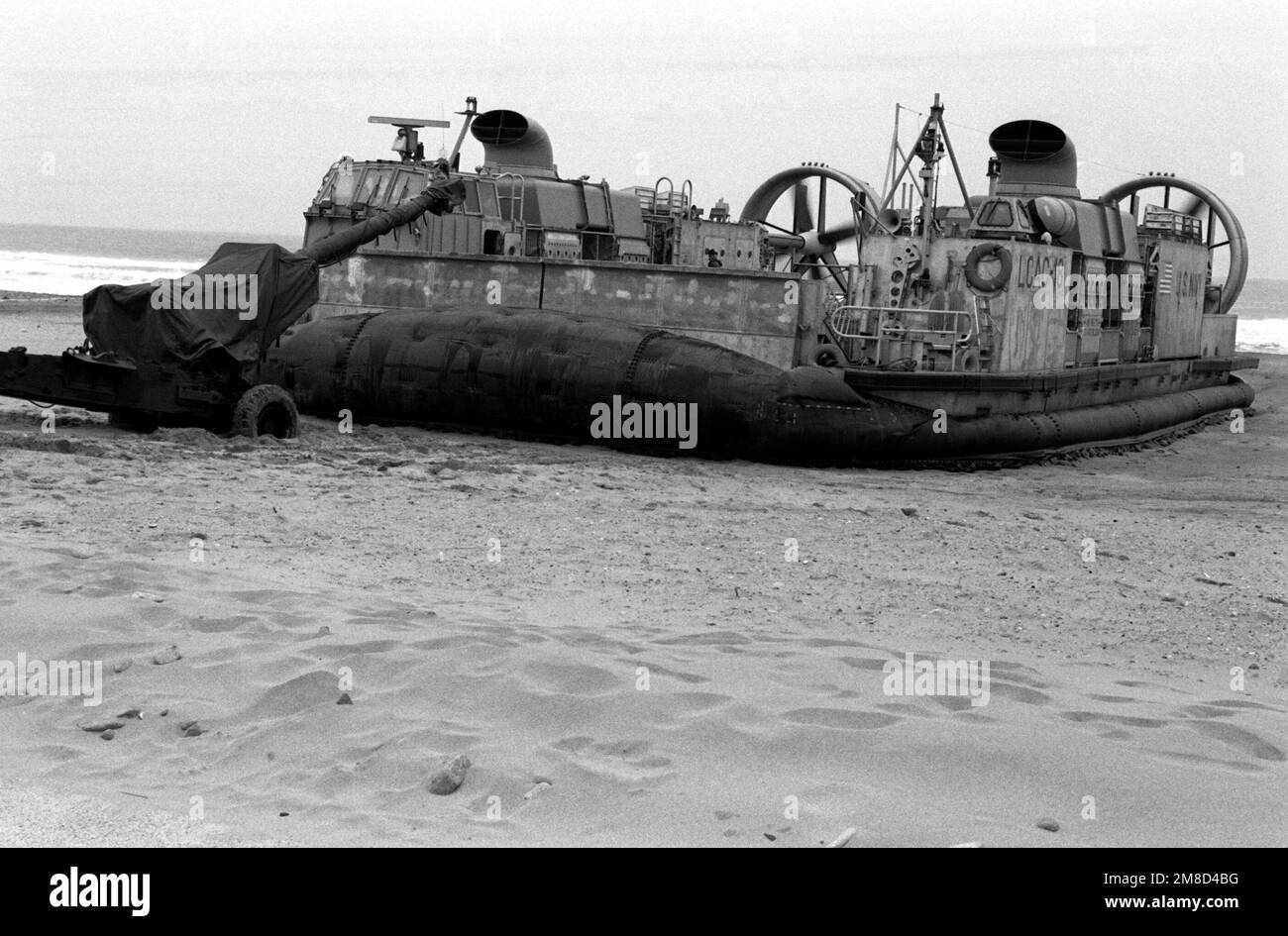 Lcac Black and White Stock Photos & Images - Alamy
