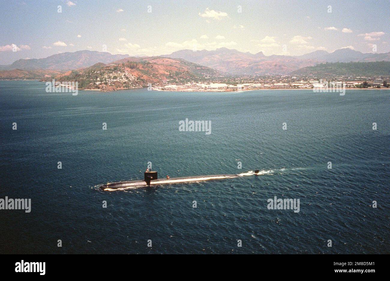 Submarine nuclear departing hi-res stock photography and images - Alamy