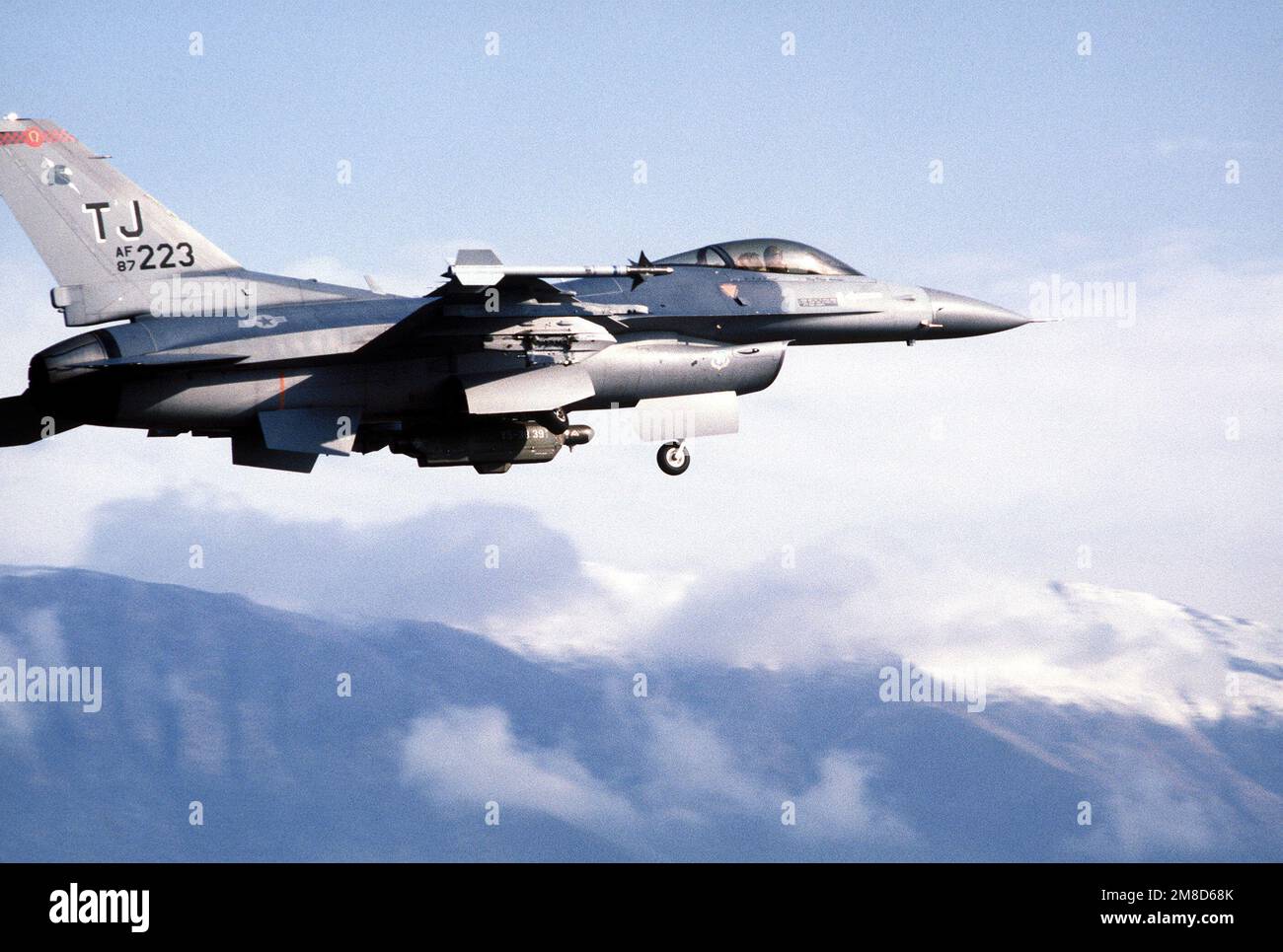 A 401st Tactical Fighter Wing (401st TFW) F-16C Fighting Falcon ...