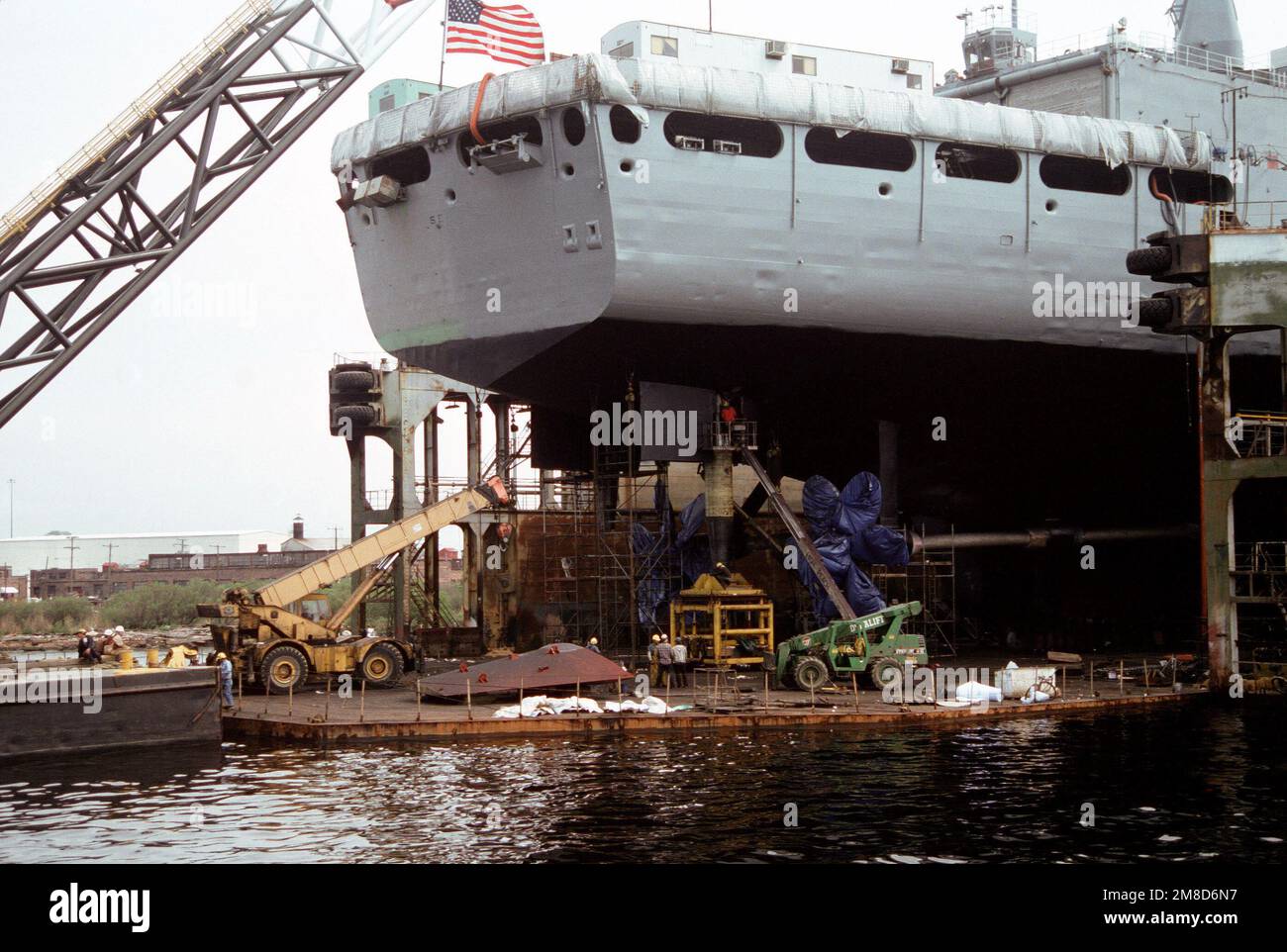 Uss seattle aoe 3 hi-res stock photography and images - Alamy
