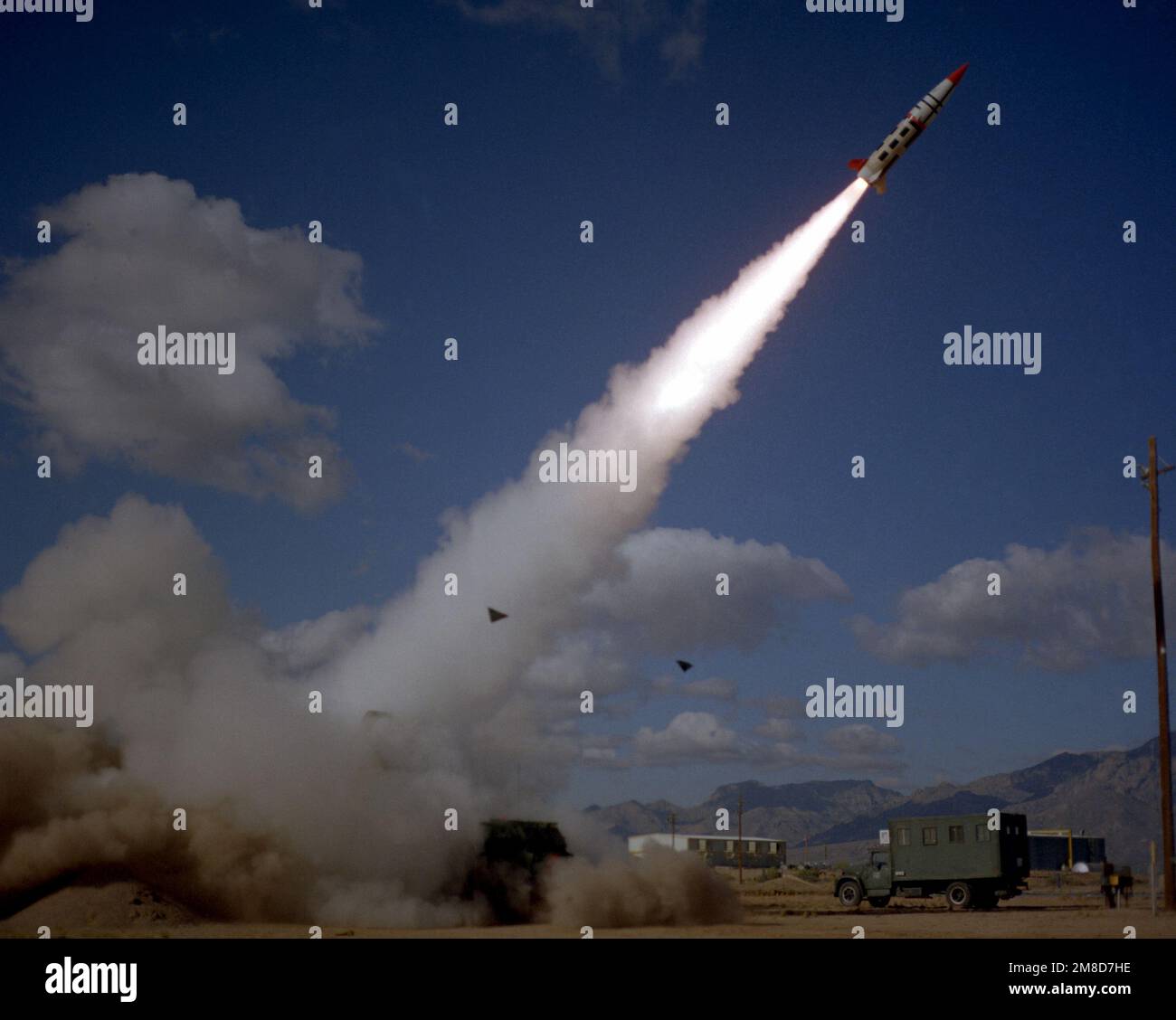 Army tactical missile system hi-res stock photography and images - Alamy