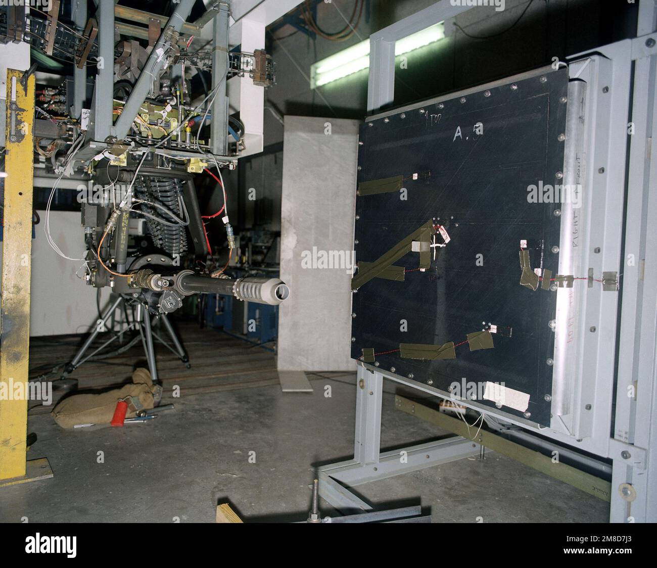 Gun cannon 30mm hi-res stock photography and images - Alamy