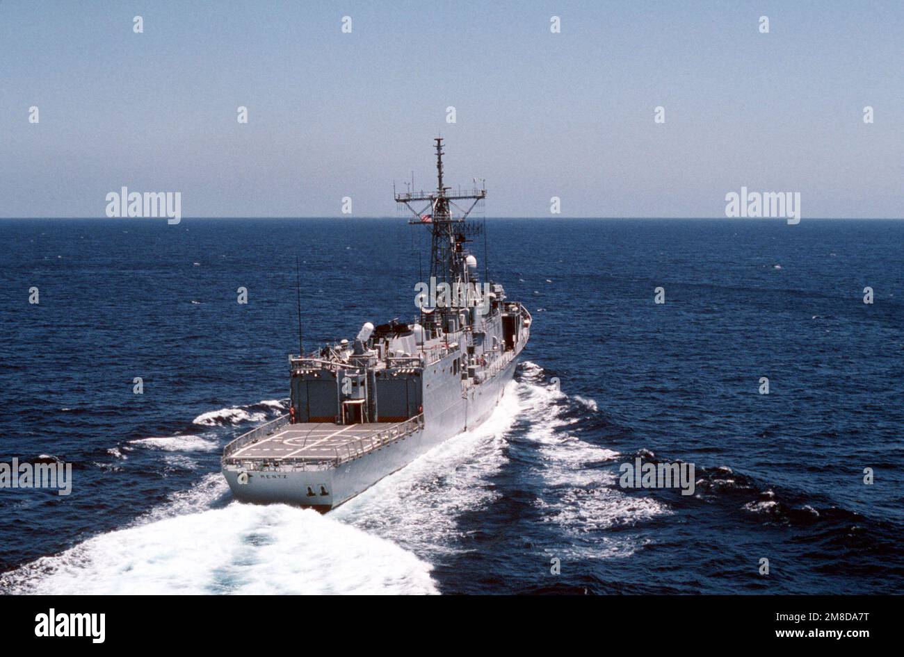 A starboard quarter view of the guided missile frigate USS RENTZ (FFG ...