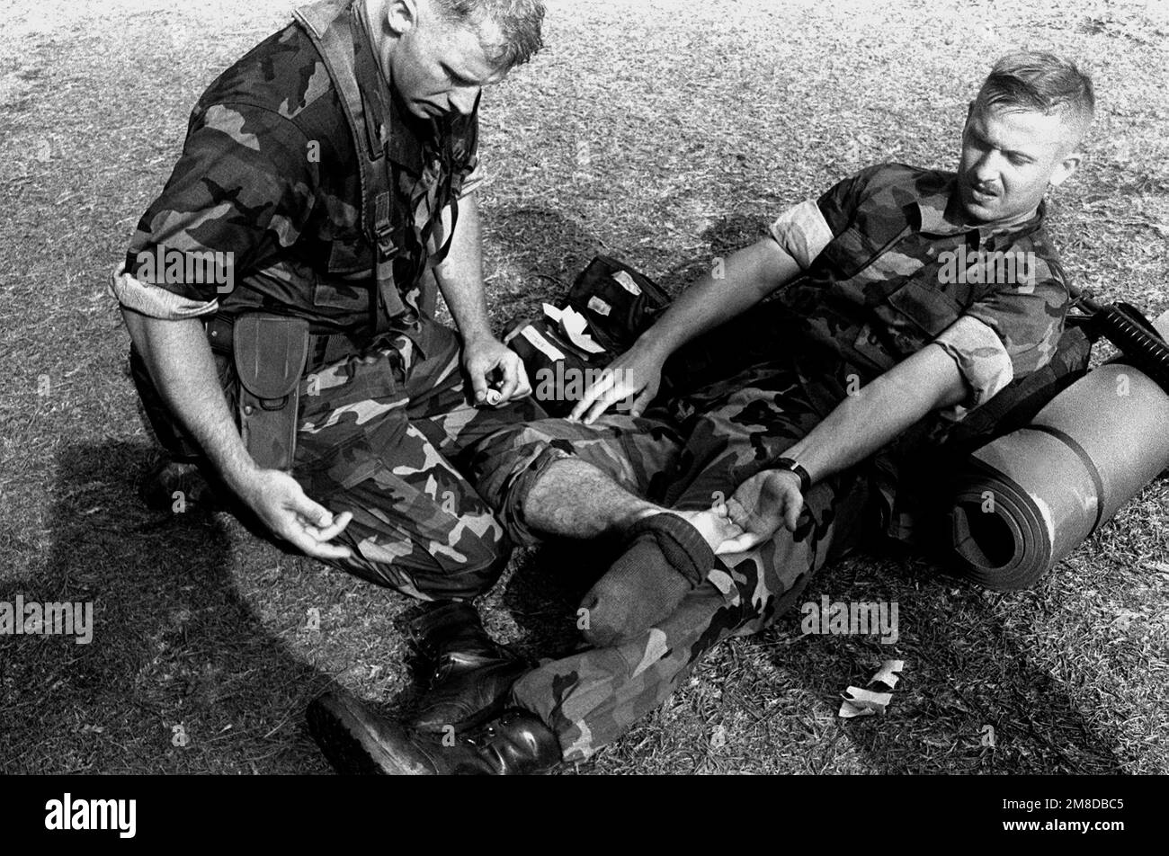 Combat support hospital Black and White Stock Photos & Images - Alamy