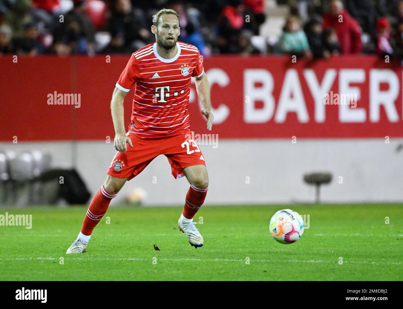 Daley blind of fc bayern hi-res stock photography and images - Alamy