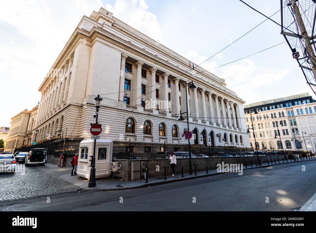 The city of Bucharest, architecture and old buildings in Bucharest ...