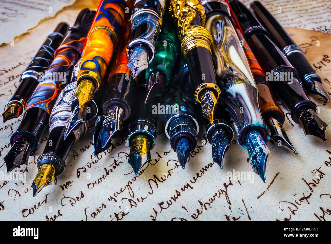 Vintage fountain pens ink hi-res stock photography and images - Alamy
