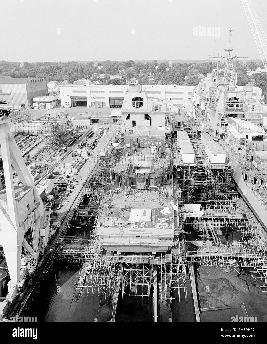 A stern view of the guided missile cruiser Lake Erie (CG 70) on the ...