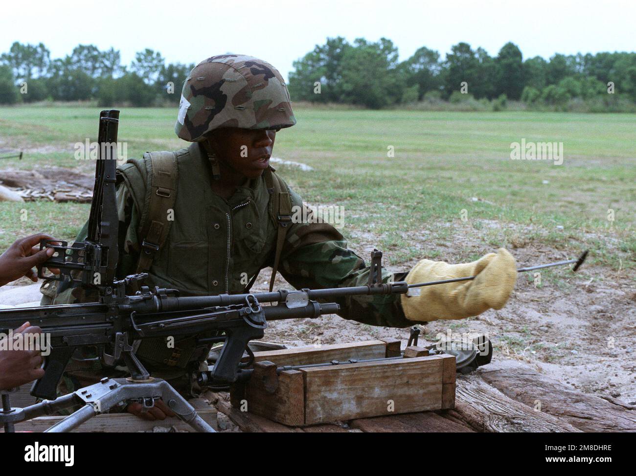 A female recruit from the 4th Recruit Training Battalion cleans the ...