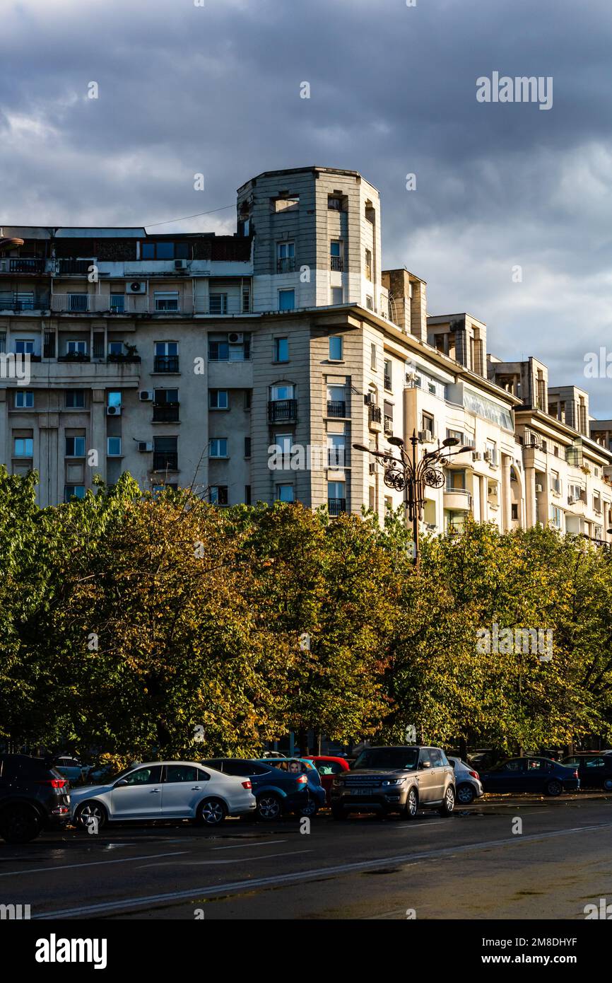 The city of Bucharest, architecture and old buildings in Bucharest ...
