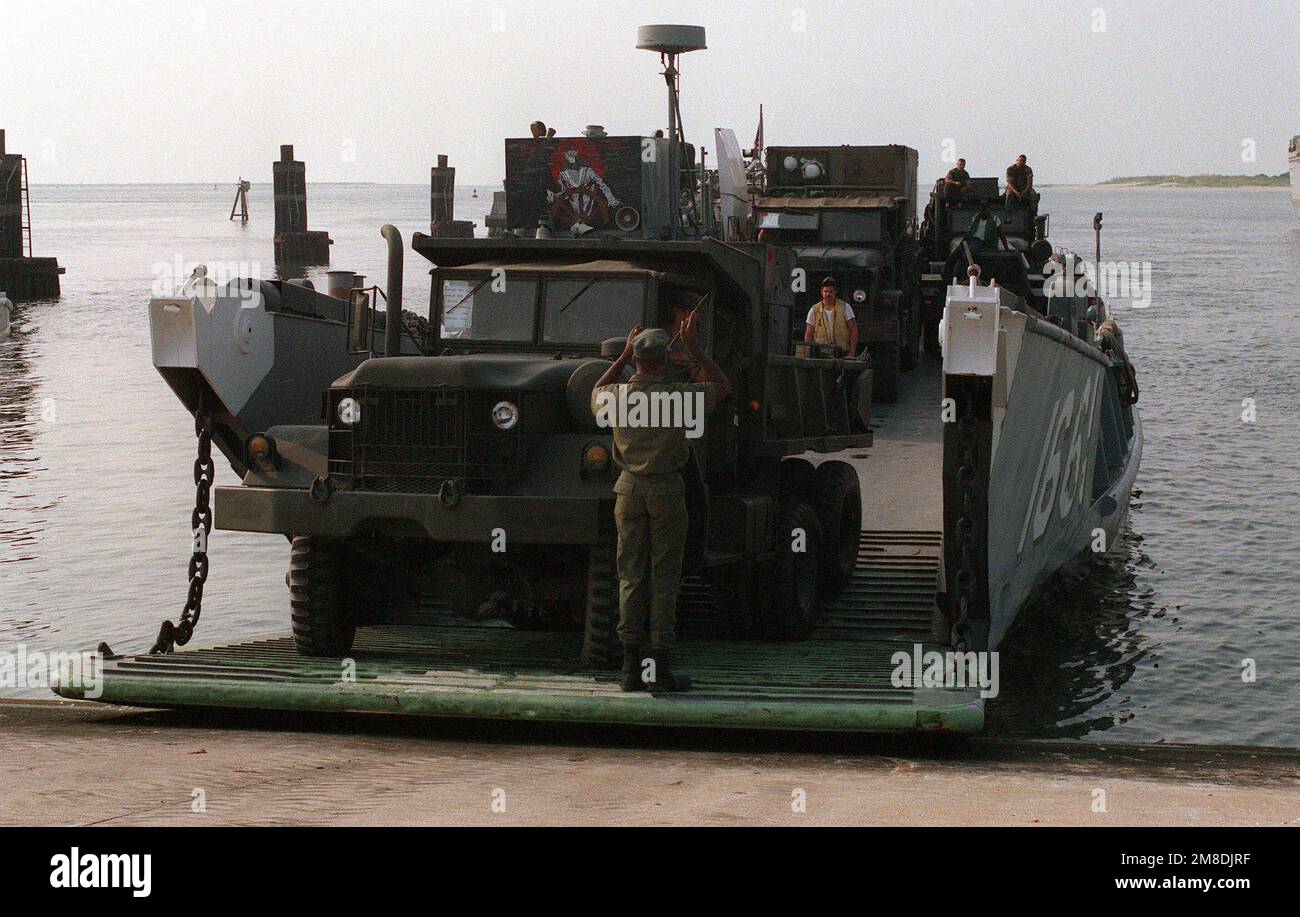 Landing craft utility lcu 1661 hi-res stock photography and images - Alamy