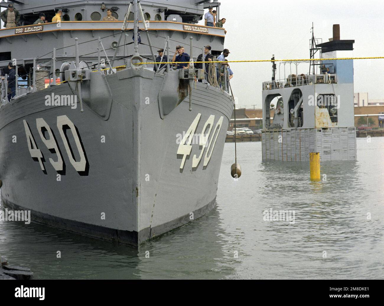 Kuwait naval forces hi-res stock photography and images - Alamy
