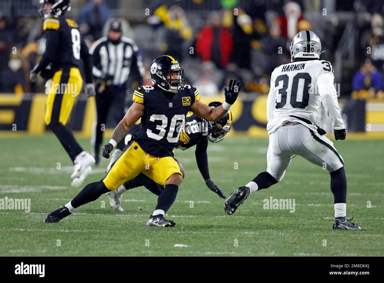 Pittsburgh Steelers running back Jaylen Warren (30) during an NFL ...