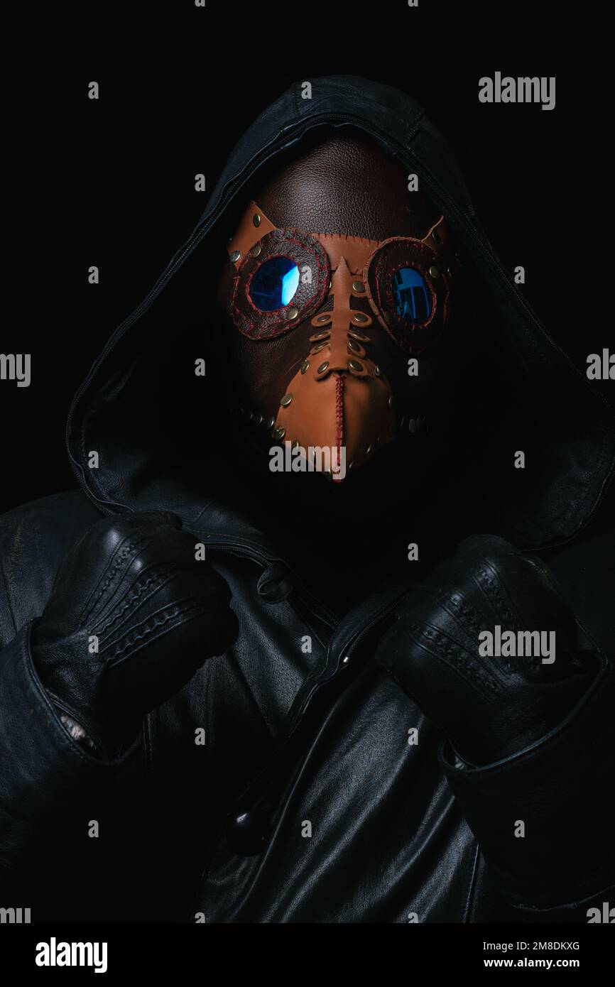 Plague doctor with crow-like mask isolated on black background Creepy ...