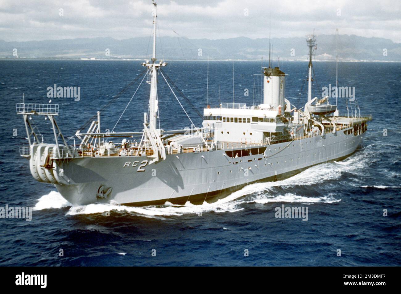 A port bow view of the cable repair ship USNS NEPTUNE (T-ARC-2 ...