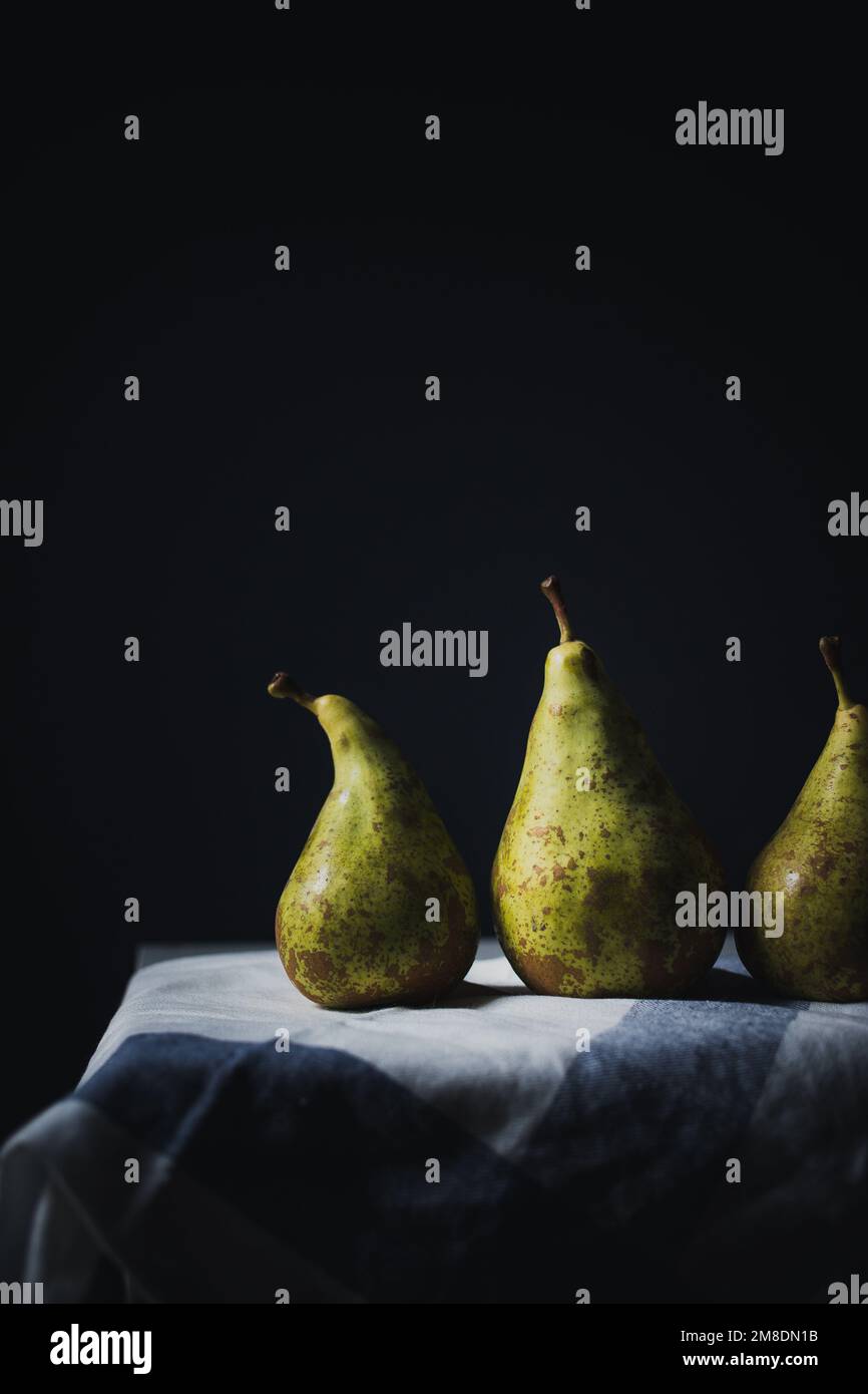 Light yellow pears hi-res stock photography and images - Alamy