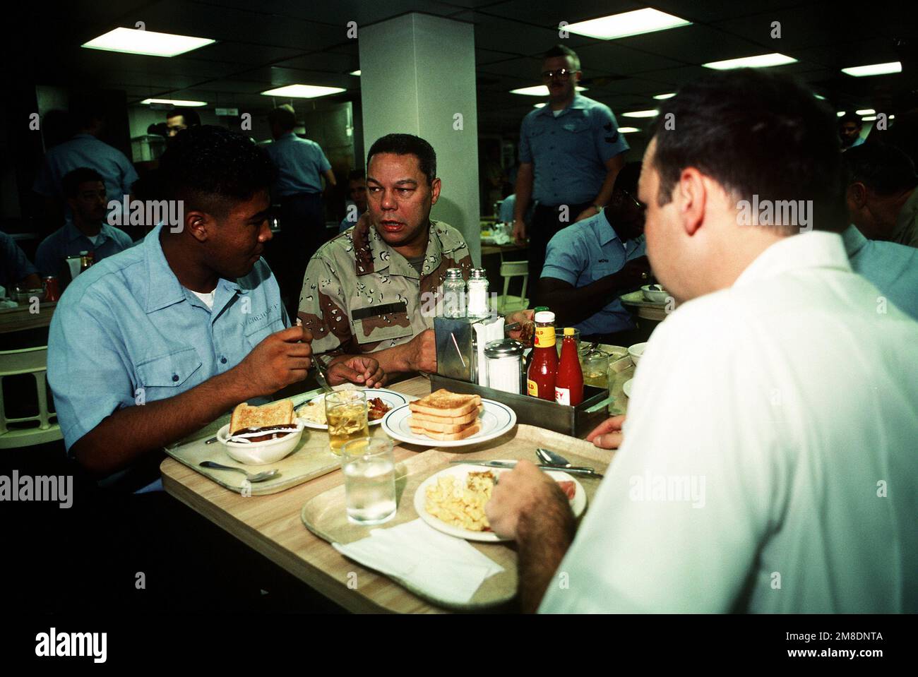 GEN. Colin L. Powell USA, chairman, Joint Chiefs of STAFF, converses at ...