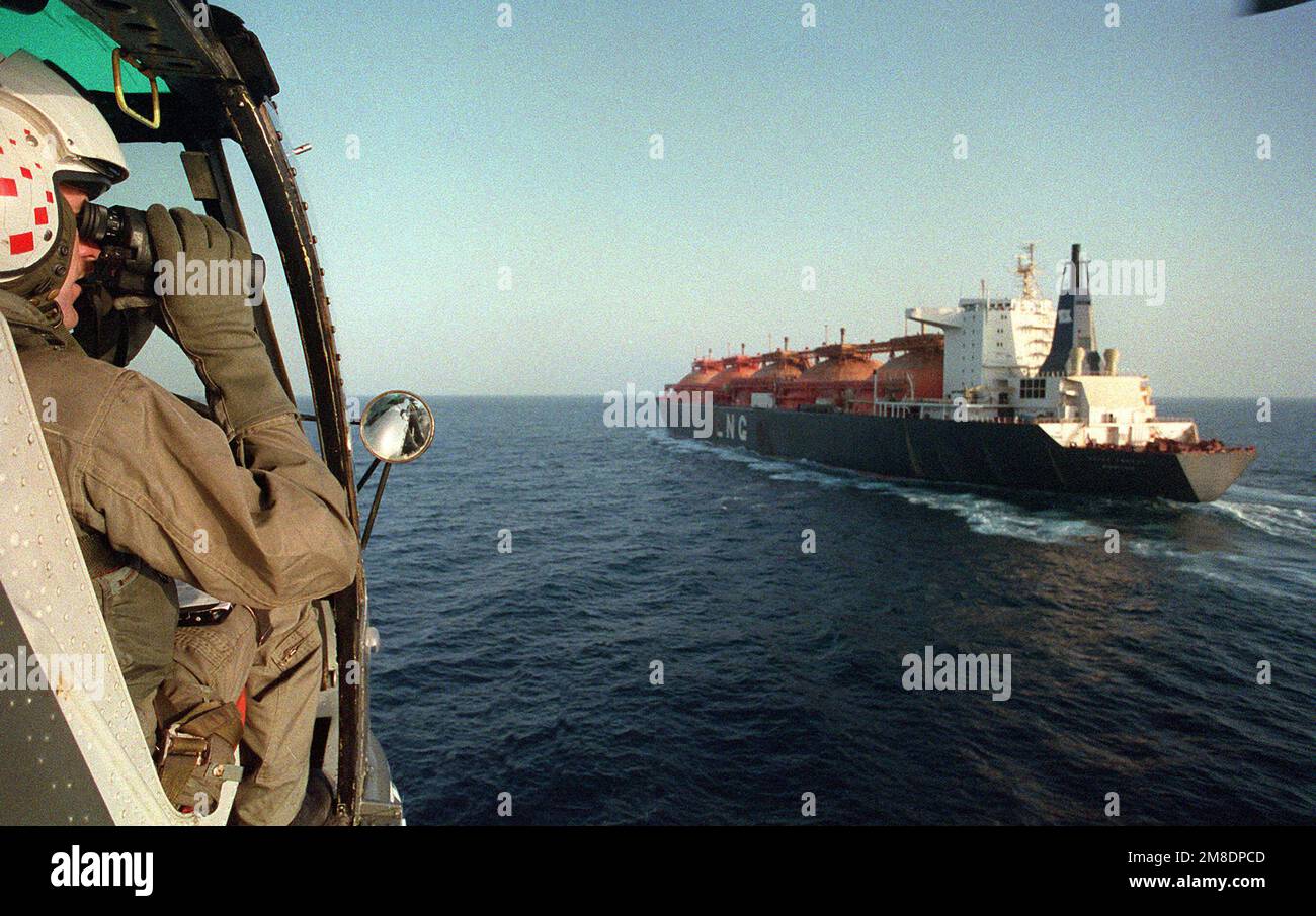 LT. Dennis Alston observes the liquefied natural gas carrier Hoegh ...