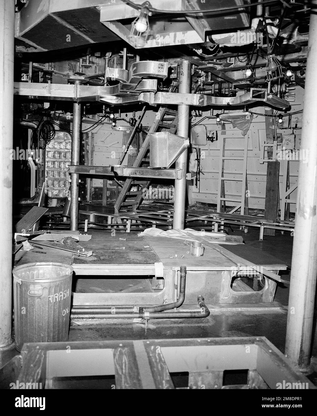 A view of Aegis radar room No. 5 aboard the guided missile cruiser Lake ...