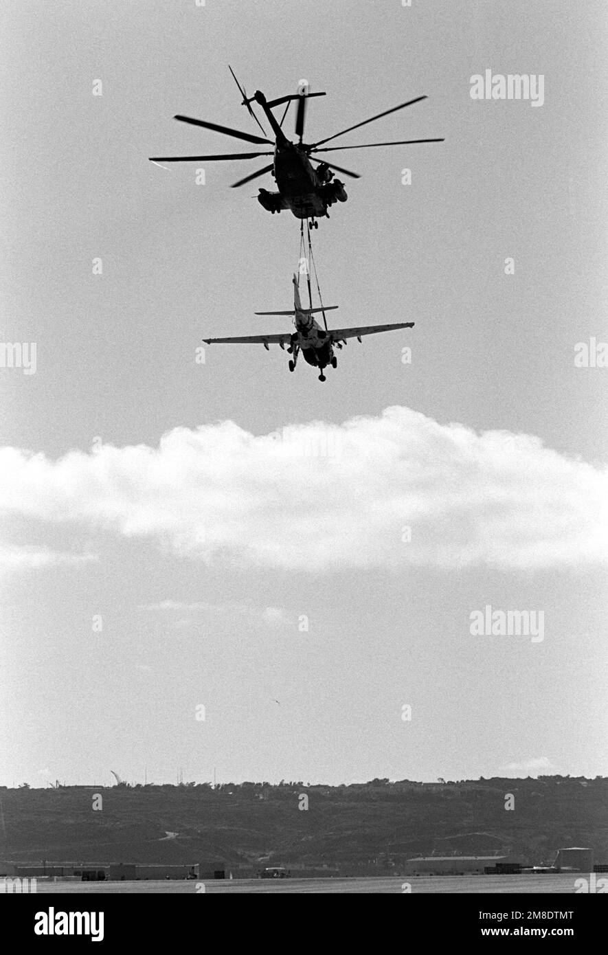 A CH-53E Super Stallion helicopter from Helicopter Combat Support ...