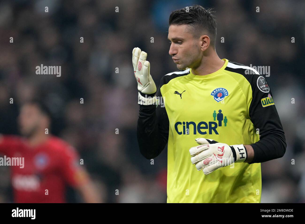 ISTANBUL - Kasimpasa AS goalkeeper Mahmut Ertugul Taskiran during the ...