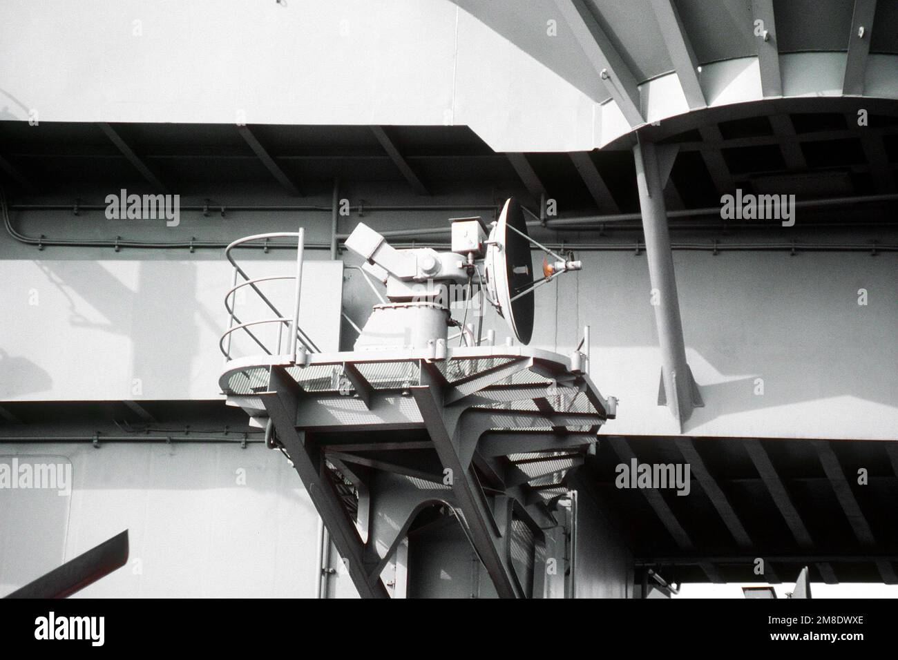 A View Of The An Spn 46 V Radar Antenna For The Automatic Carrier Landing System Acls Aboard