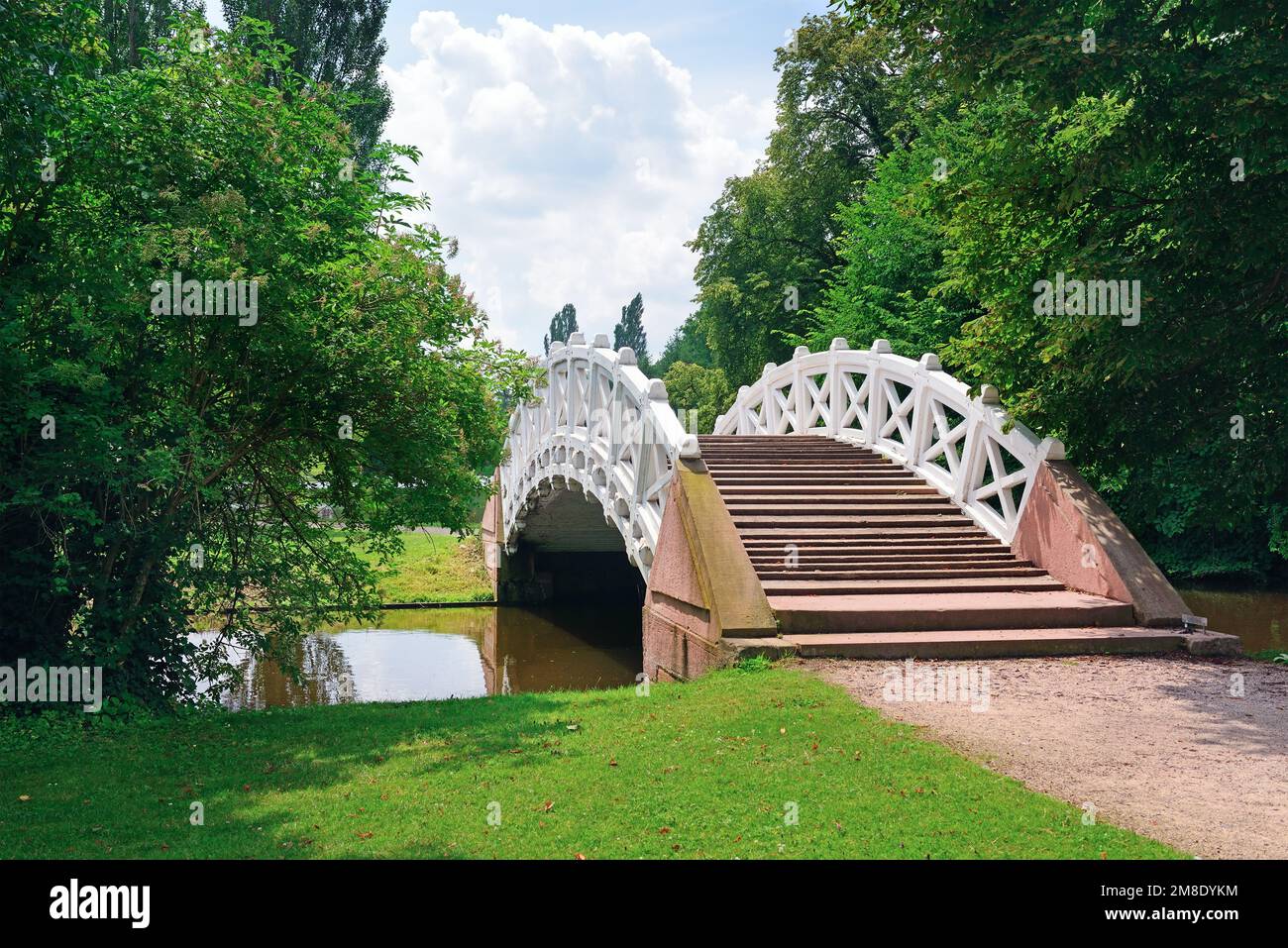 Stone bridge over road hi-res stock photography and images - Alamy