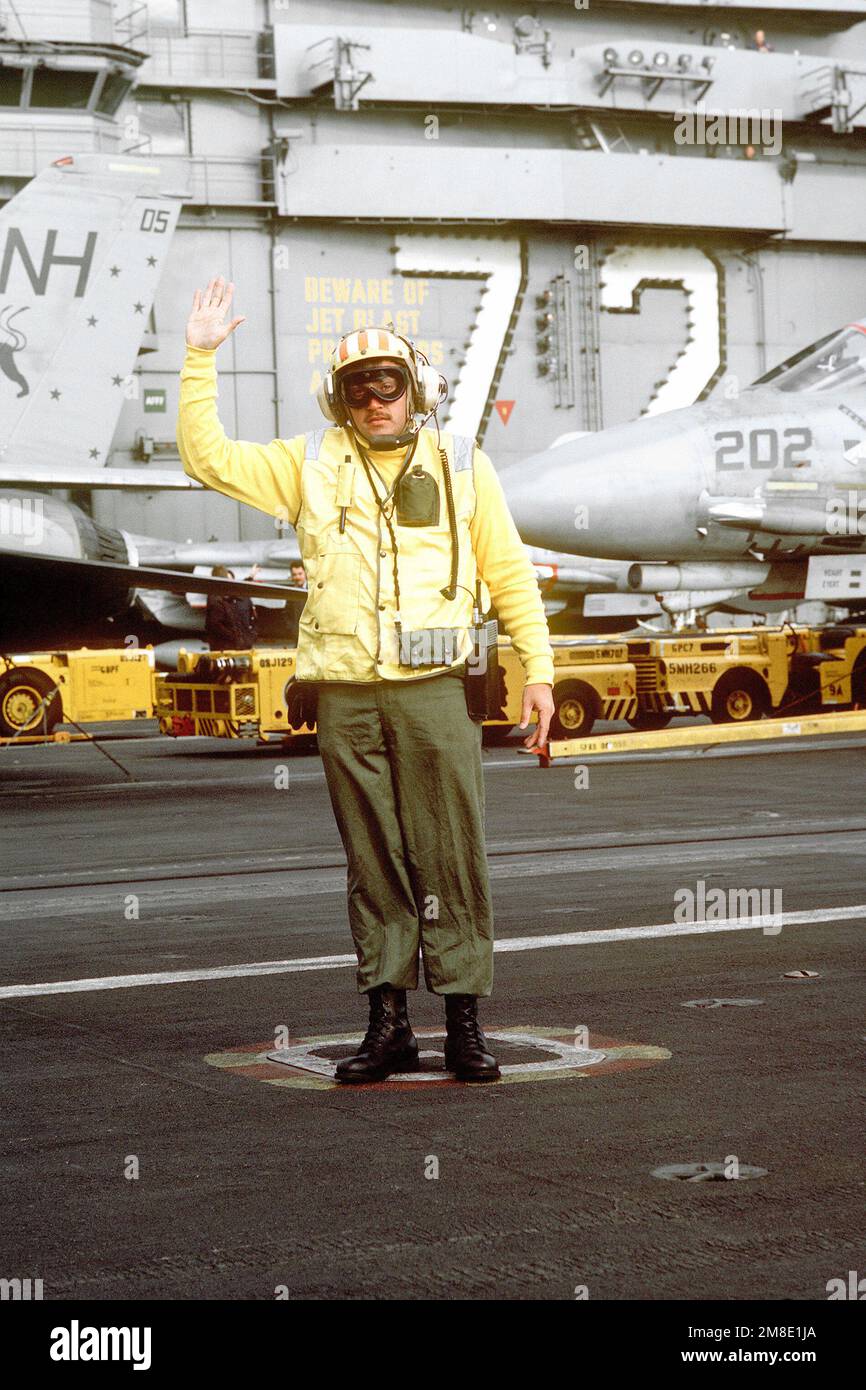 Aviation Boatswain's Mate H (Aircraft Handling) 2nd Class Michael ...