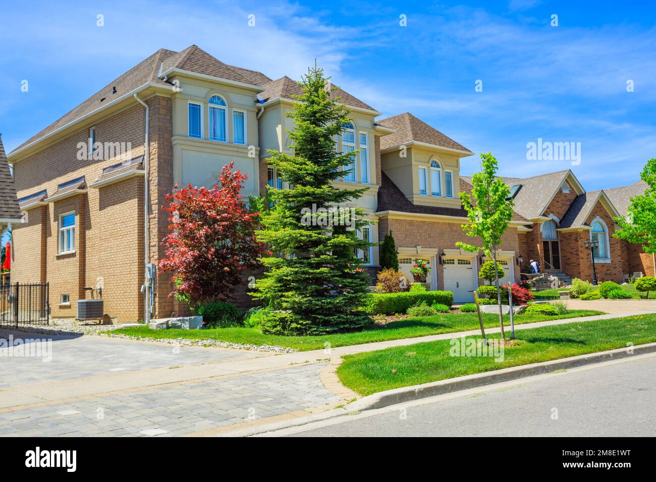 Luxury house in the suburbs of Toronto, Canada Stock Photo - Alamy