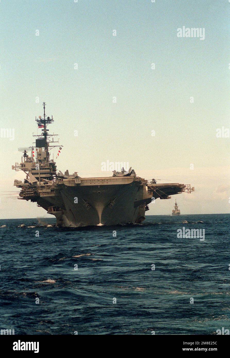 A bow view of the aircraft carrier USS INDEPENDENCE (CV-62) underway ...