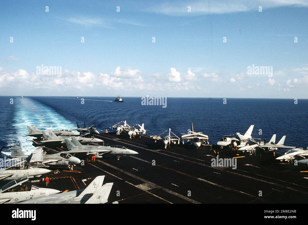 Ships of Naval On-call Forces Mediterranean, Task Force 432, move into ...