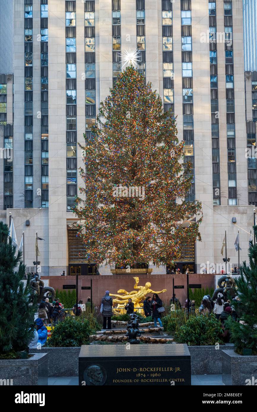 The Rockefeller Center Christmas Tree, 2023 NYC, USA Stock Photo - Alamy