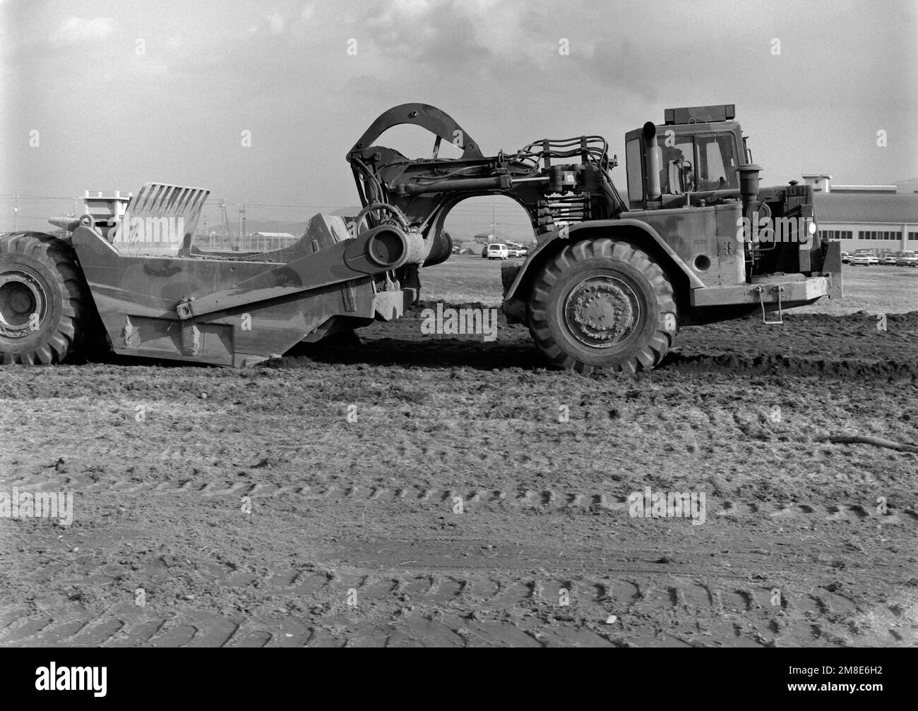 CPL. B. K. Brody, Marine Wing support Squadron 171 (MWSS-171), uses a ...