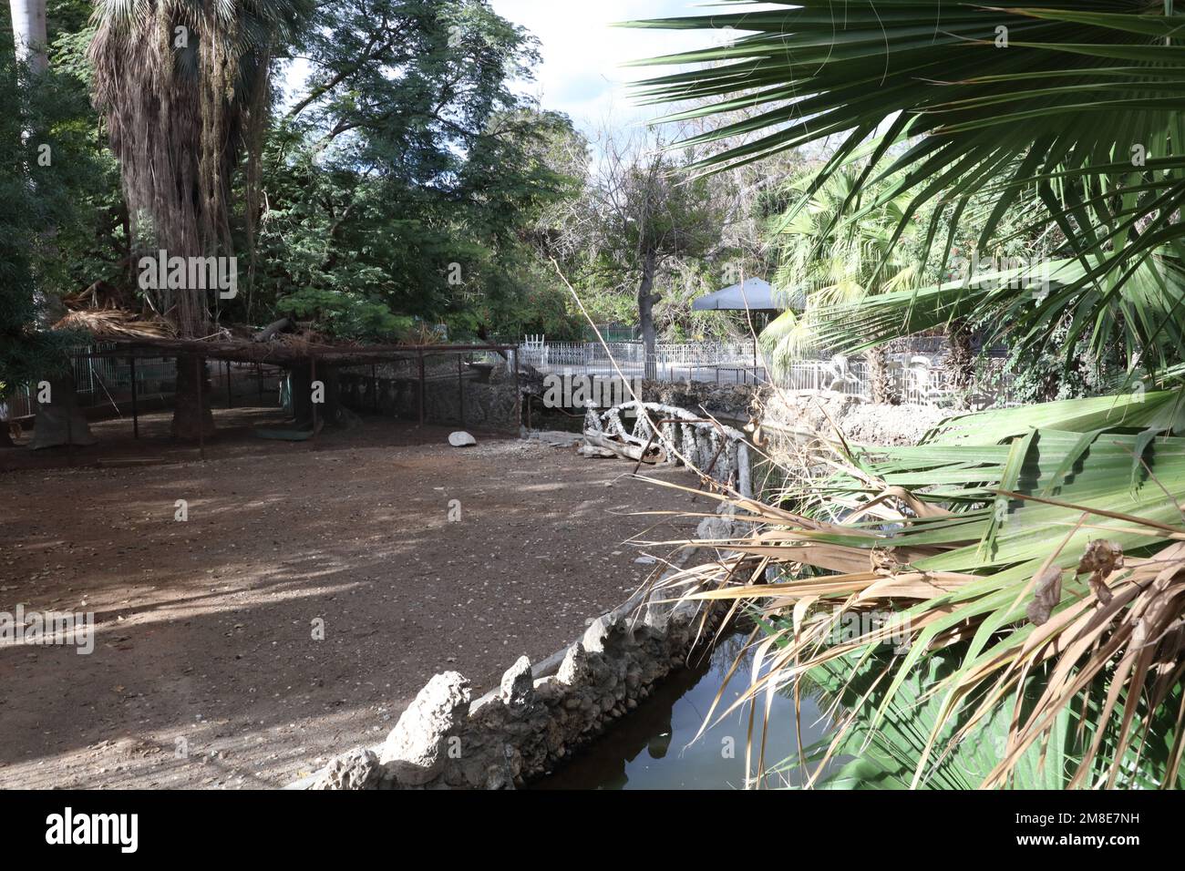 The Zoo gardens and parks Stock Photo - Alamy