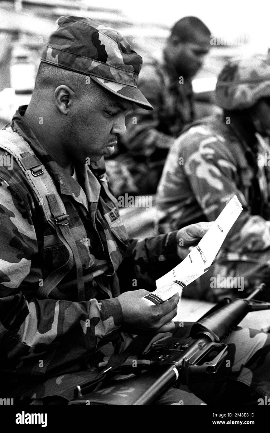 Warfare qualifications Black and White Stock Photos & Images - Alamy