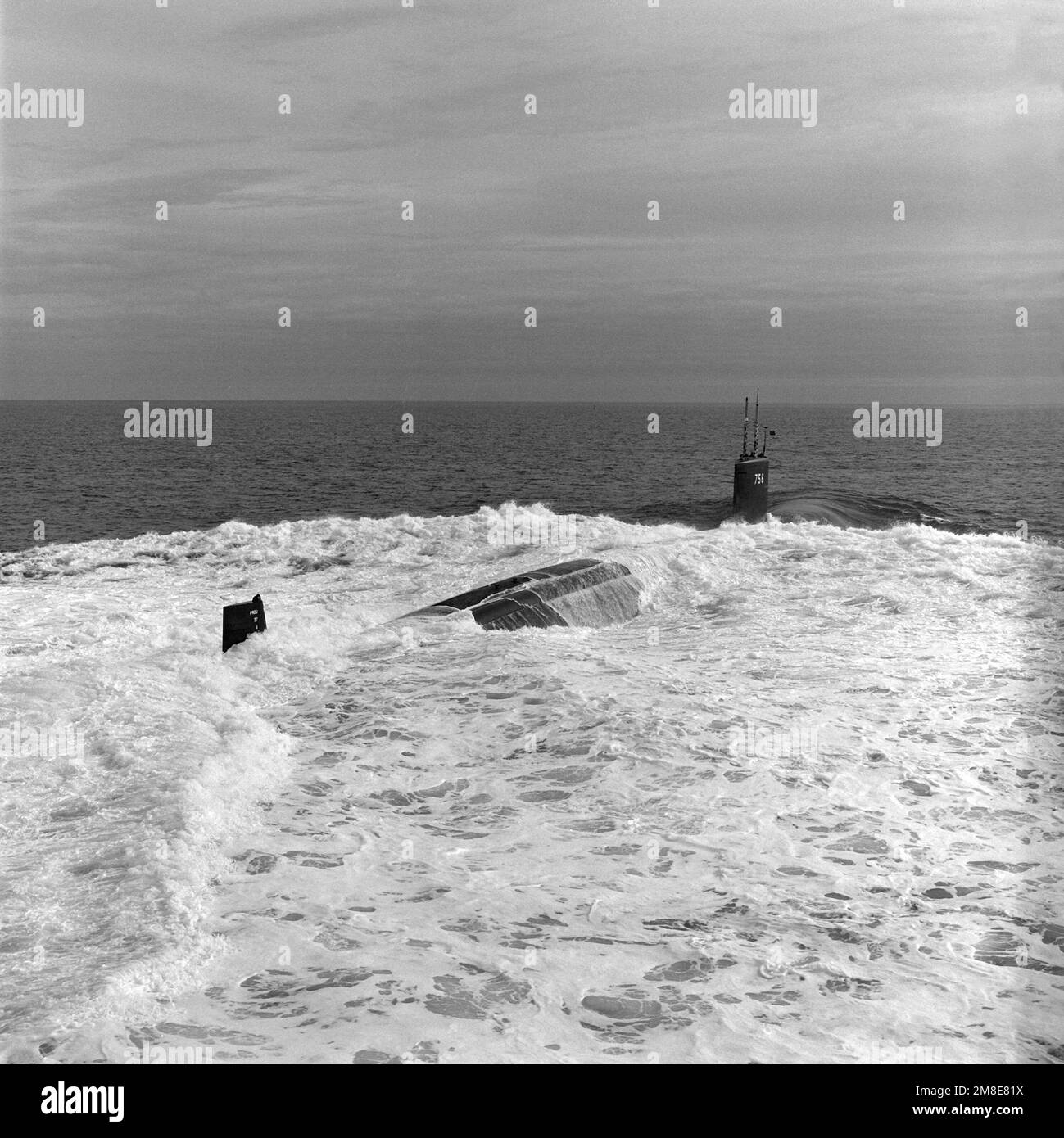 A starboard quarter view of the nuclear-powered attack submarine ...