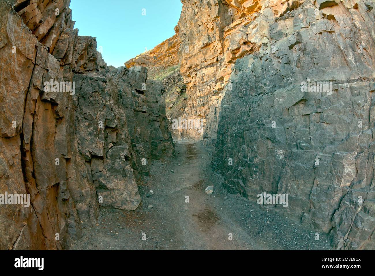 Chasm pass hi-res stock photography and images - Alamy