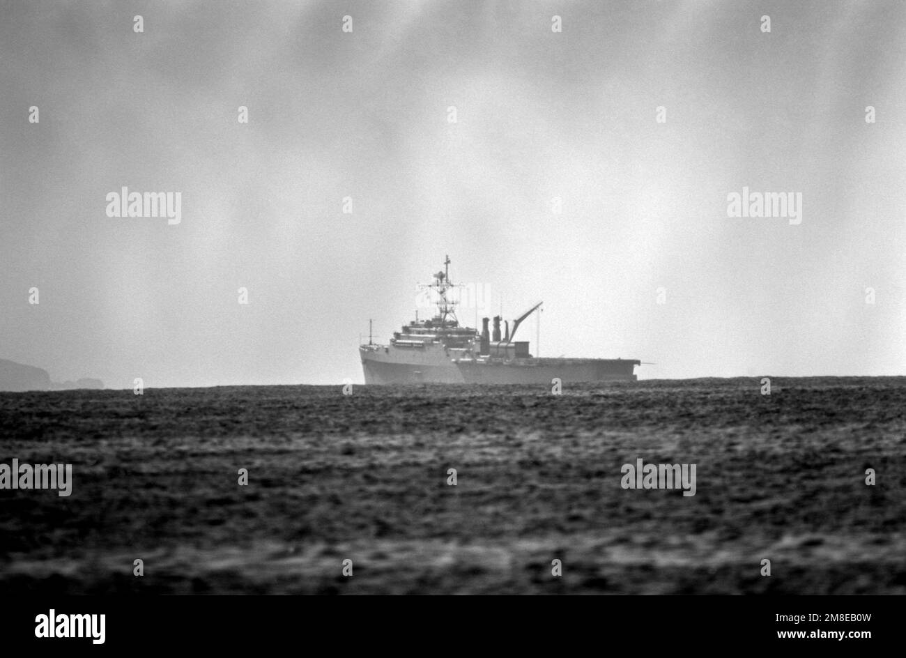 A US Navy (USN) Austin Class (Amphibious Transport Dock) (LPD) ship ...
