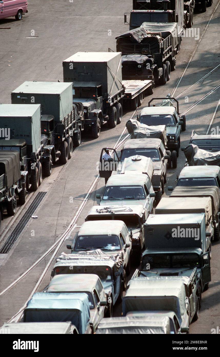 M-880 1 1/4-ton utility trucks, M998, High-Mobility Multipurpose ...