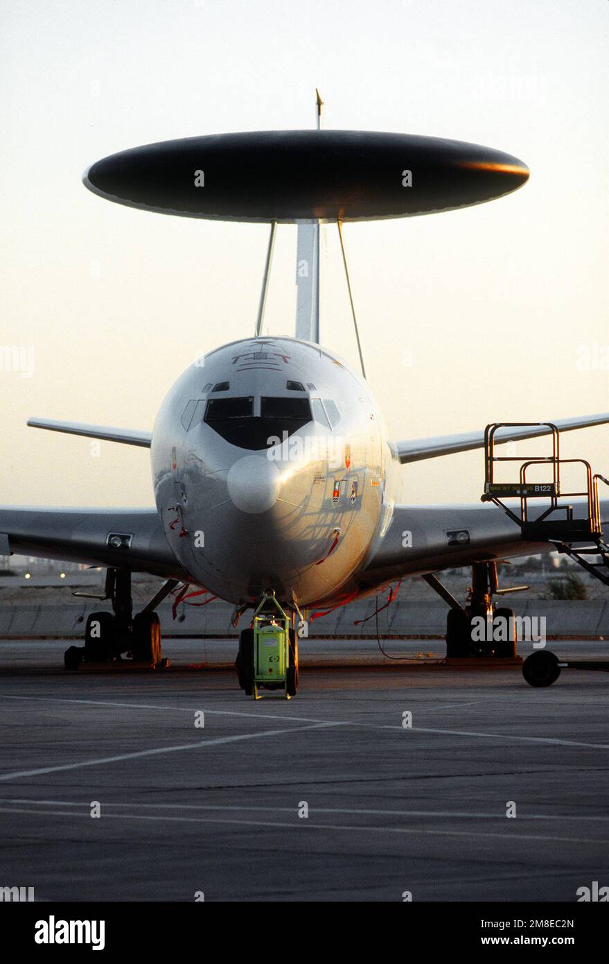 Line 3a hi-res stock photography and images - Alamy