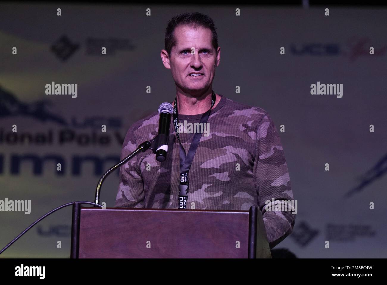 Jeff Hartwig speaks during the opening session of the UCS Spirit ...