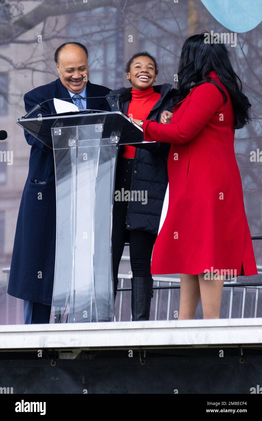 Yolanda renee hi-res stock photography and images - Alamy