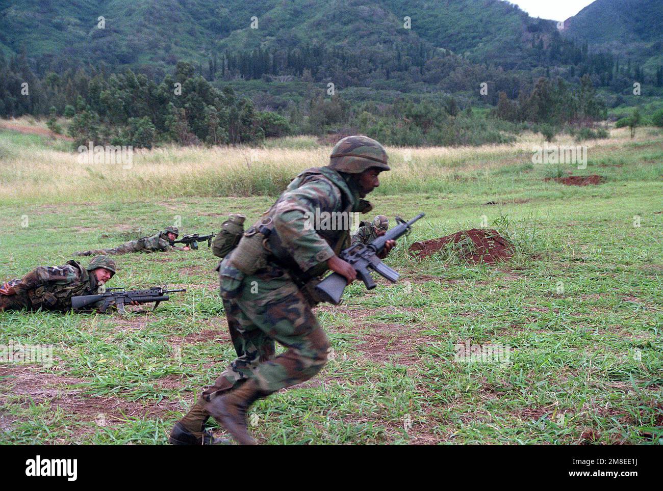 Operation desert storm soldier hi-res stock photography and images - Alamy