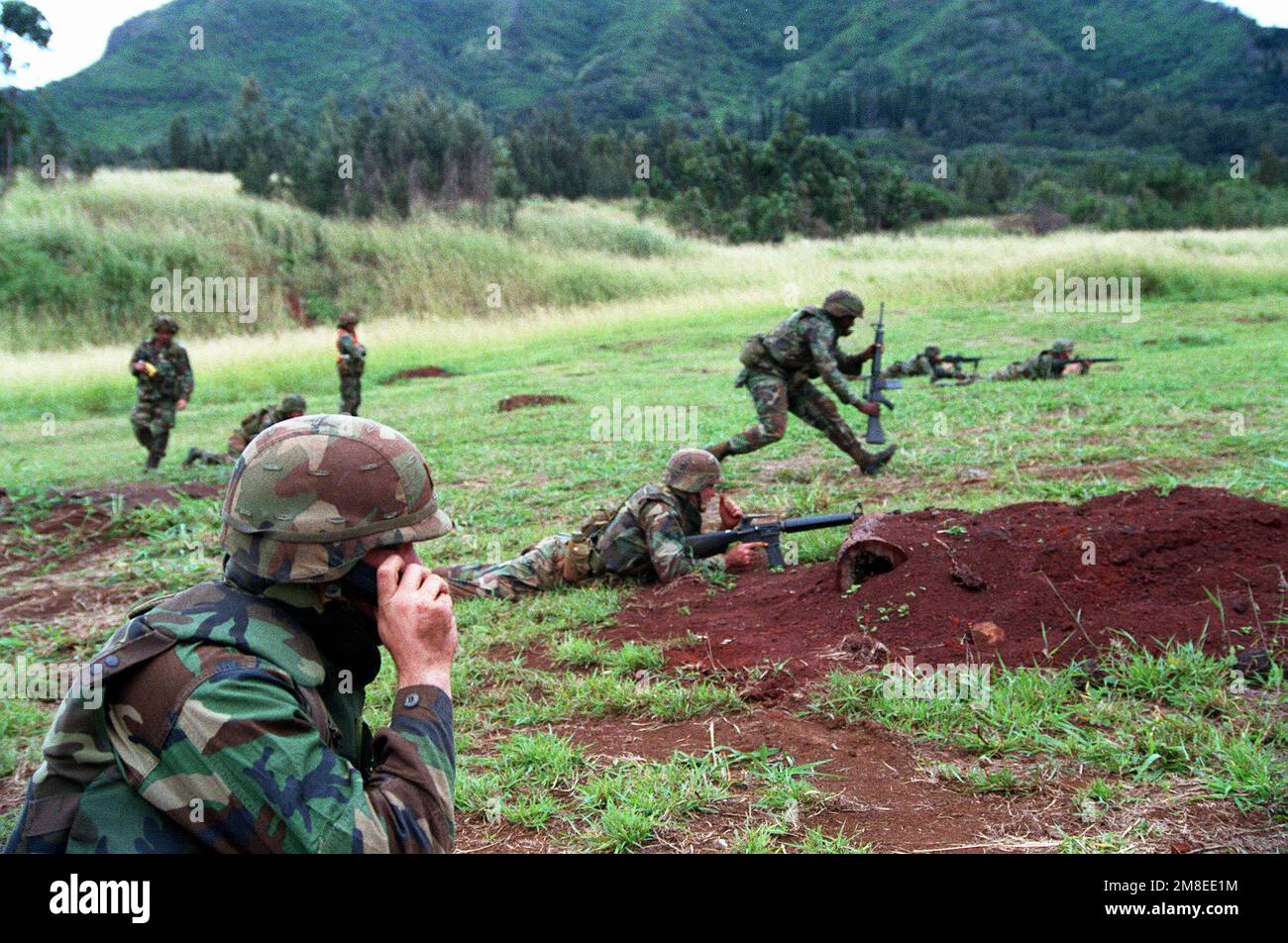 Army relays hi-res stock photography and images - Alamy