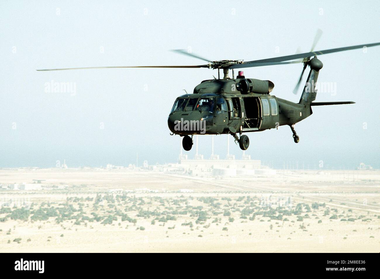 A UH-60 Black Hawk (Blackhawk) helicopter from Co. B, 2nd Bn., 82nd ...